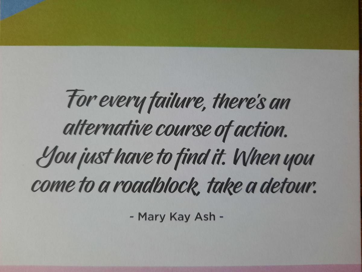 Never give up – The Distinct Dot